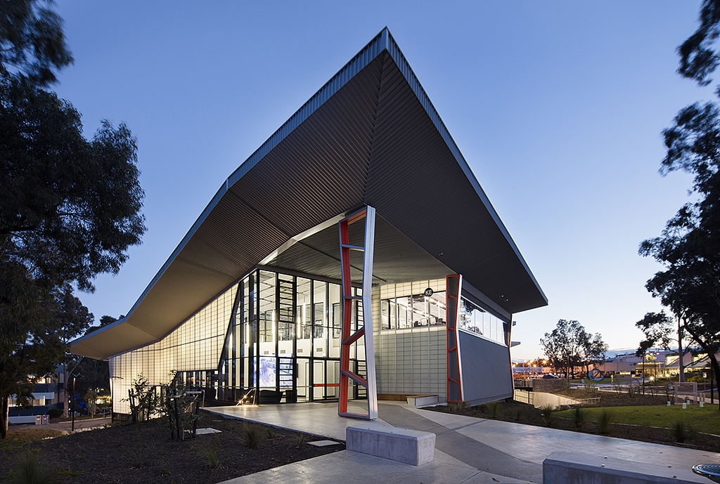 Facades - Unitized Curtain Walls from Kalwall®