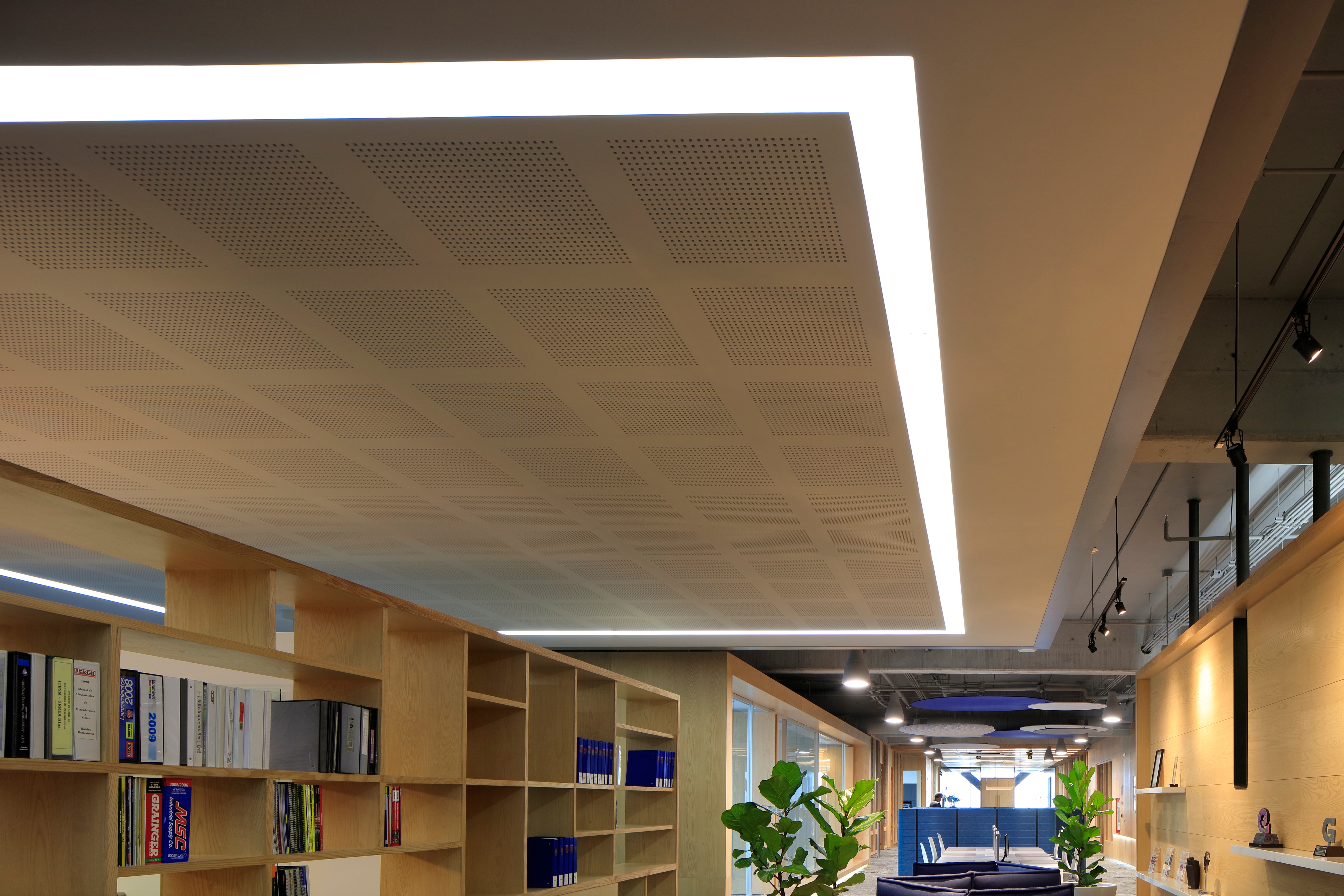 Plafón acústico SoundRey® de Panel Rey