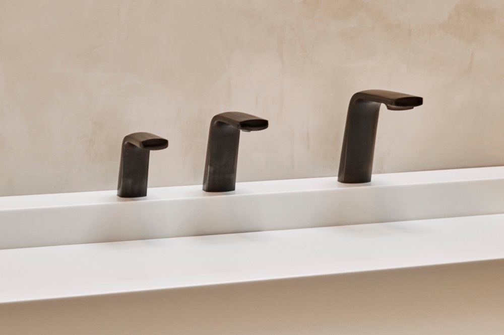 Soap Dispenser - Ribbon from The Splash Lab