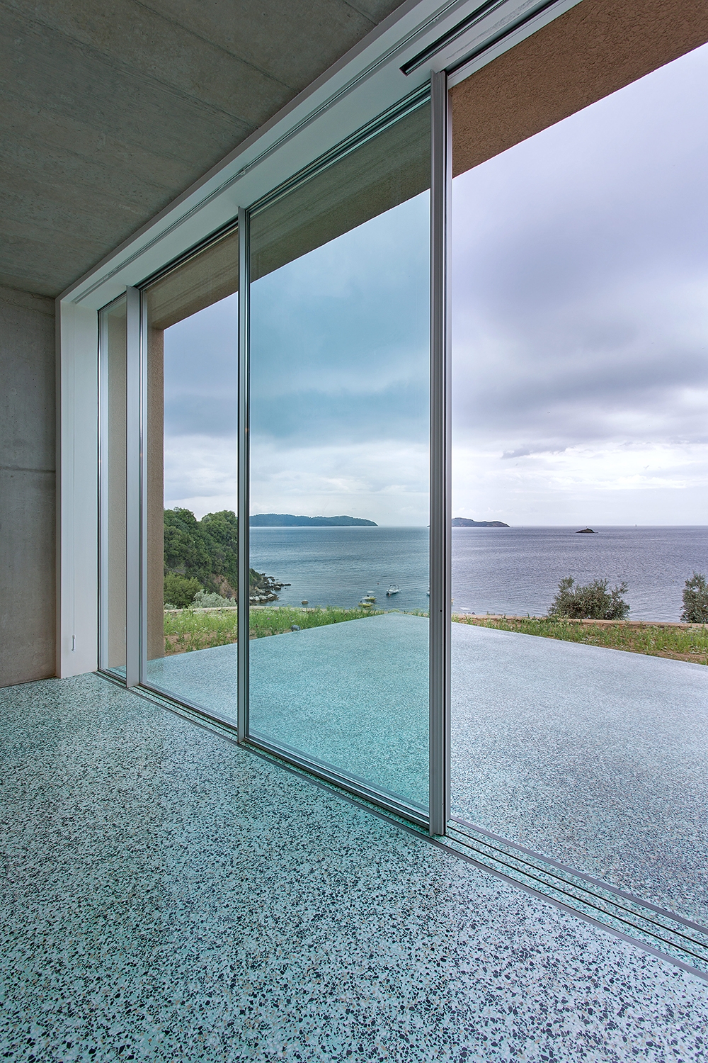 Minimalist Window - ah! Invisible Frame from panoramah!®