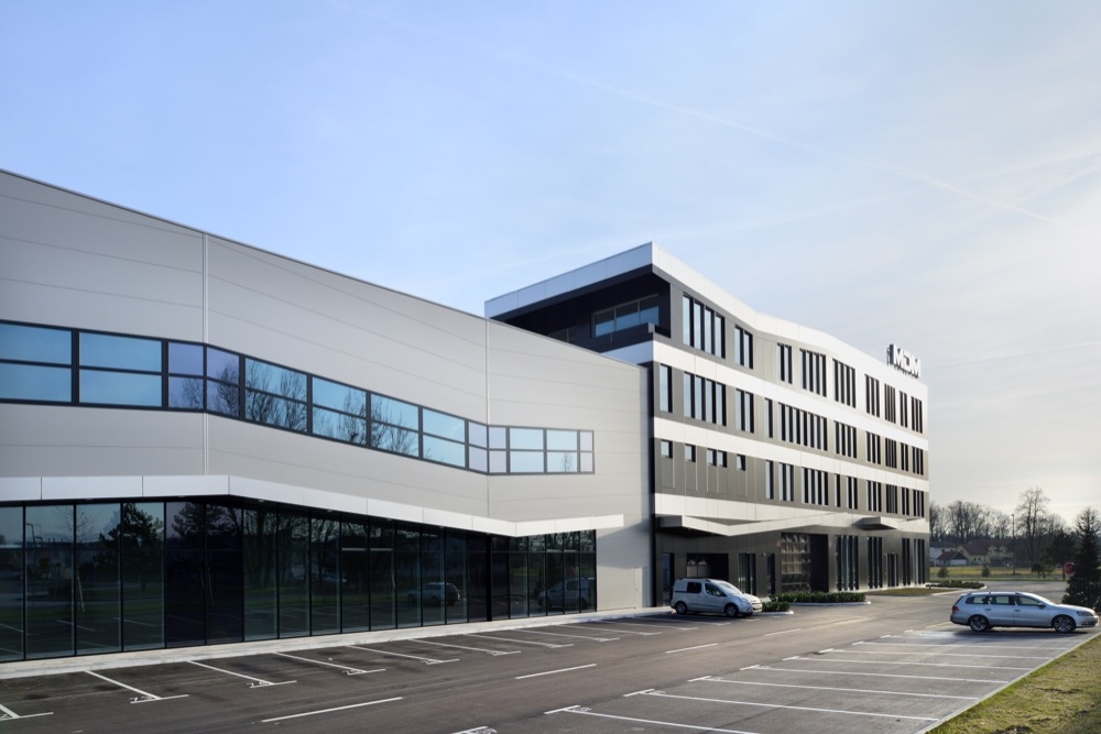 Trimoterm and Qbiss One in Warehouses from Trimo