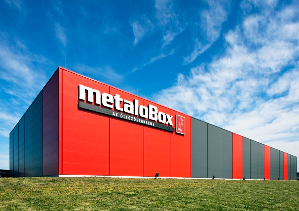 Trimoterm and Qbiss One in Warehouses from Trimo