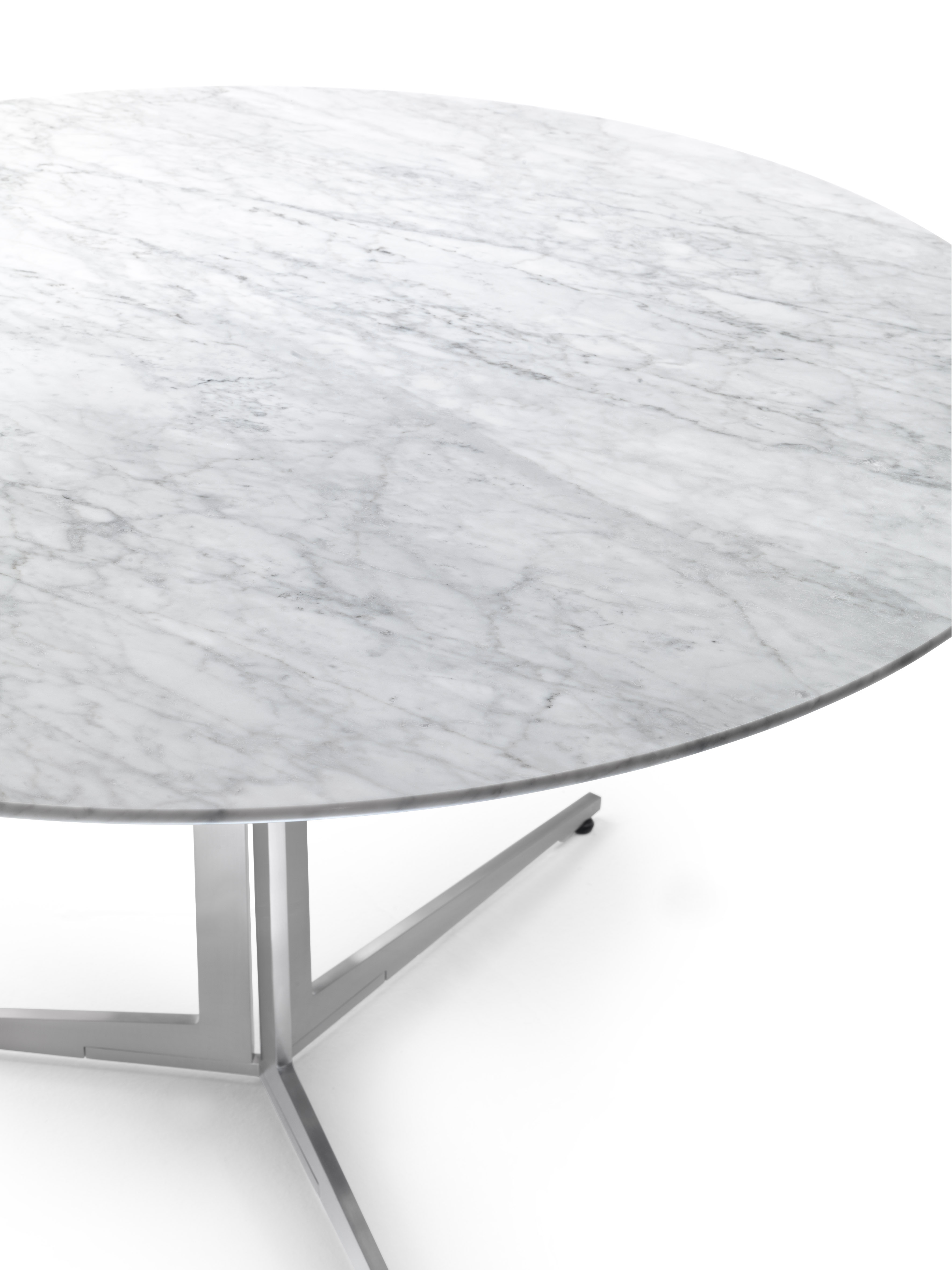 Interior Dining Table - Fly from Flexform