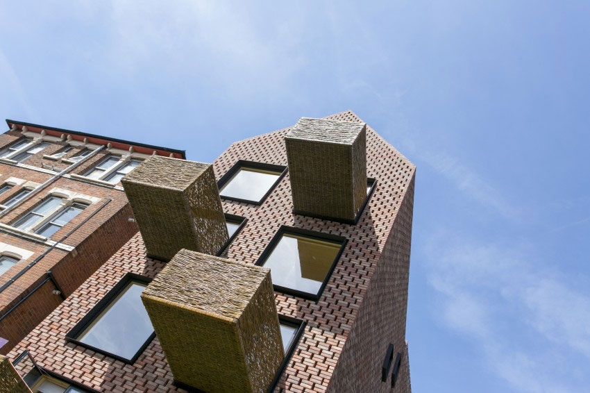 Timber Superstructure in Residential Building from Egoin