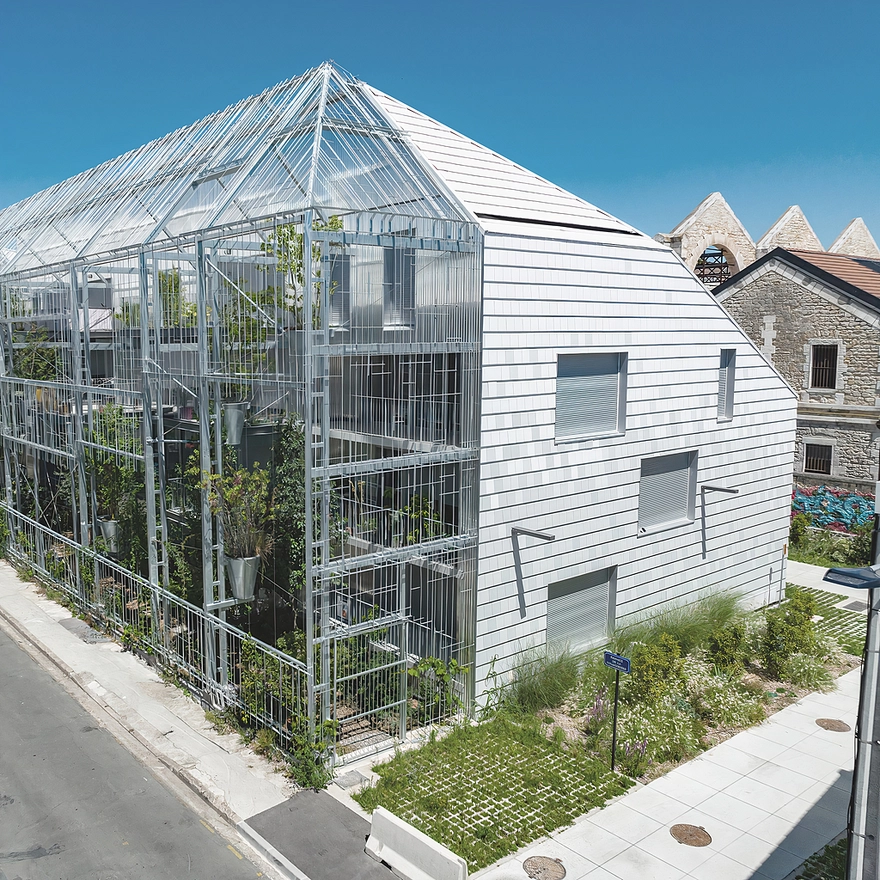 Facade Panels ALPHATON® at EKKO from MOEDING