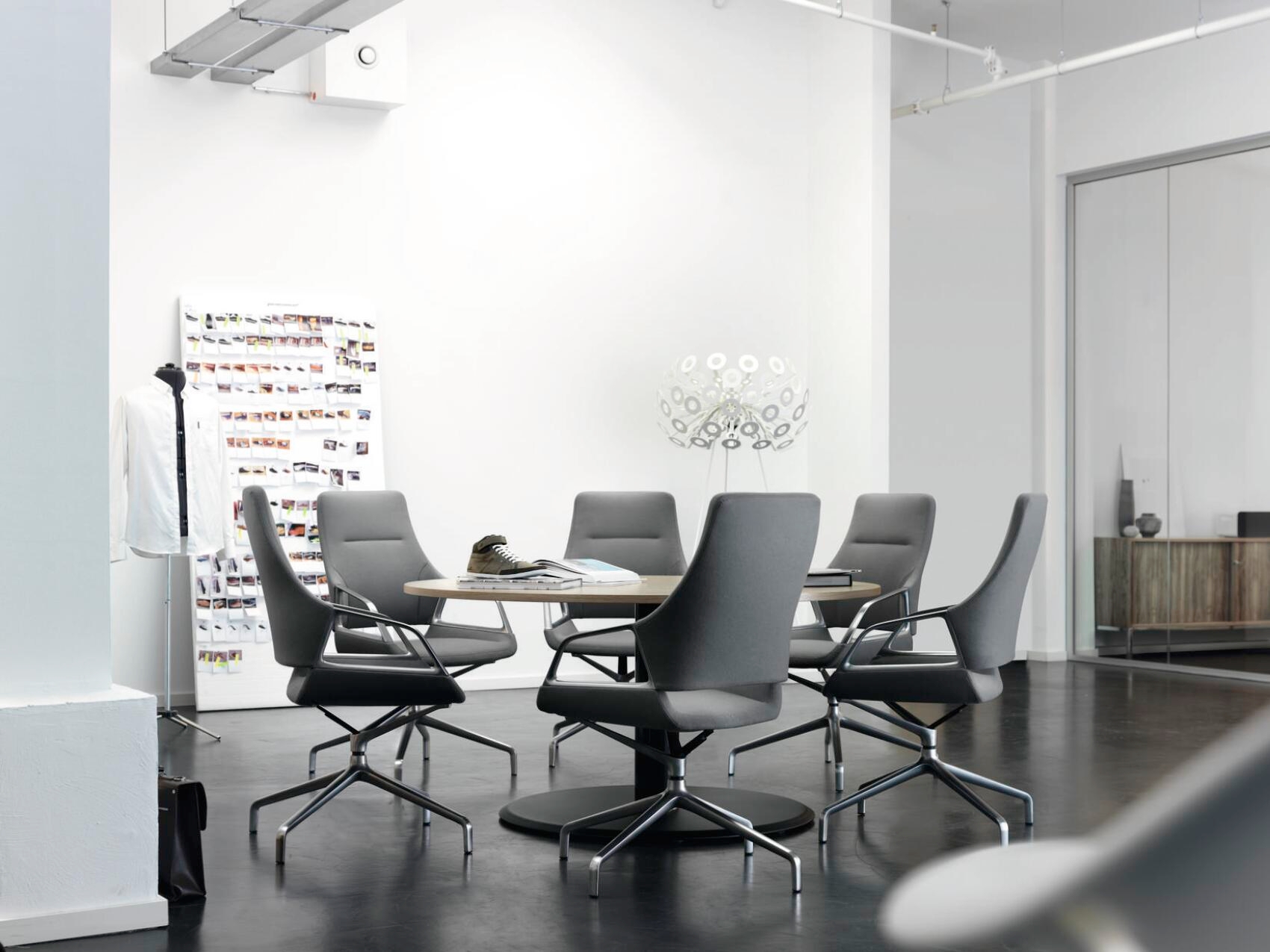 Office Chair - Graph from Wilkhahn