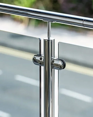 Adjustable Glass Adapters | Easy glass MOD 0749 from Q-railing