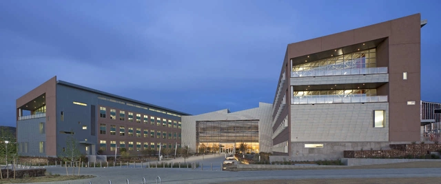 The Research Support Facility / RNL Design | ArchDaily