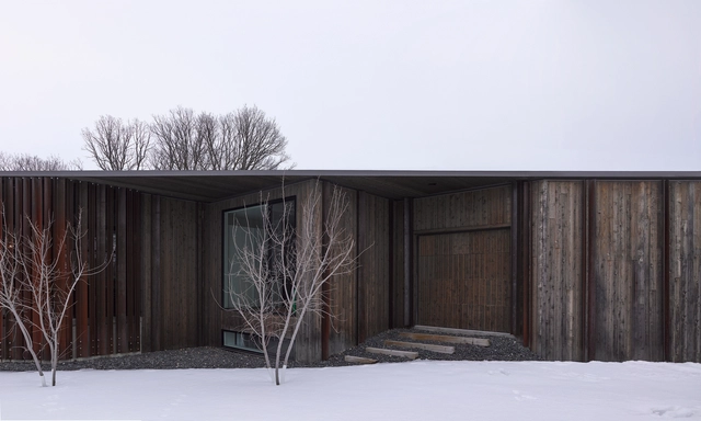 Parallelogram House / 5468796 Architecture | ArchDaily