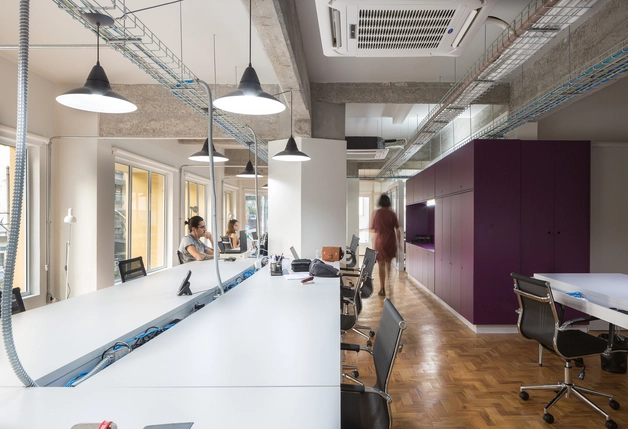 Commercial Complex in Roosevelt Square / Pianca Arquitetura | ArchDaily