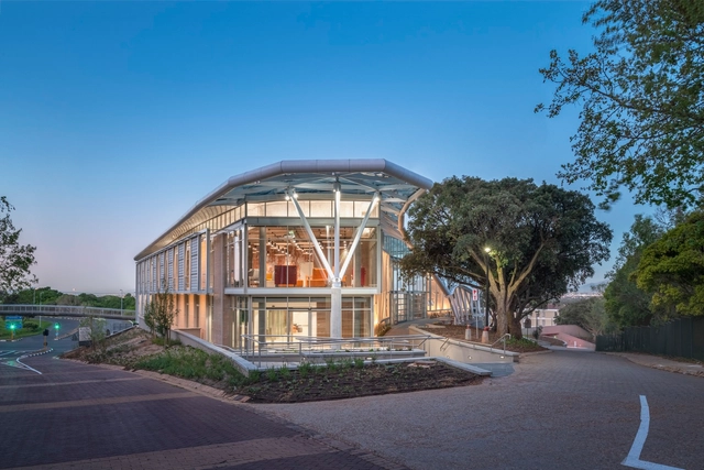 HPI School of Design Thinking / KMH Architects | ArchDaily